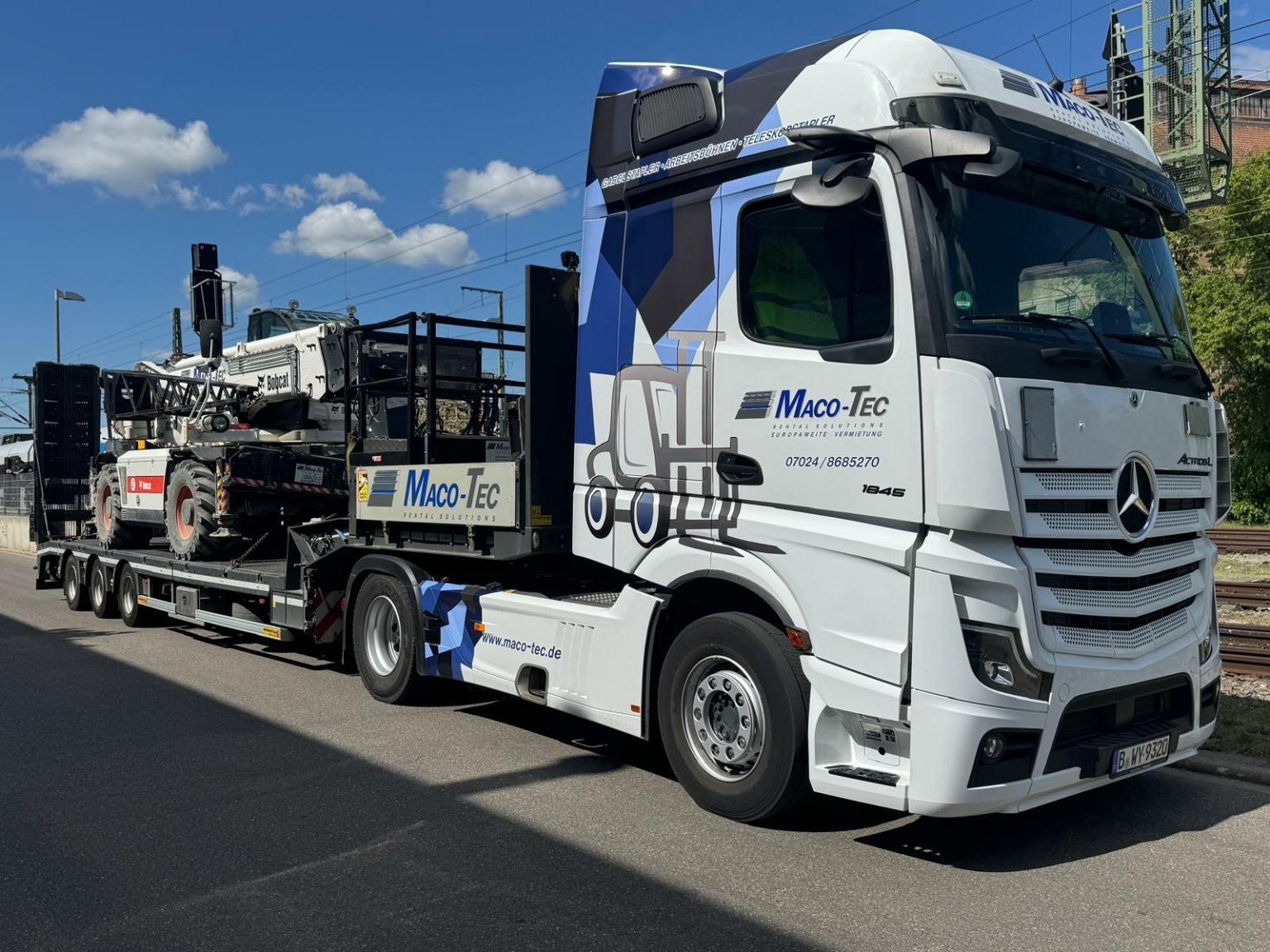new_maco_tec_truck_2 | Forklift rental across Europe!